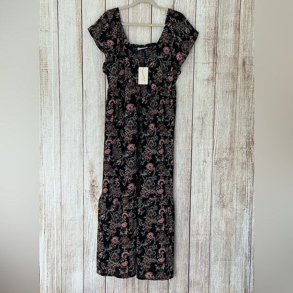 Universal Thread | Dresses | Universal Thread Floral Maxi Dress With ...